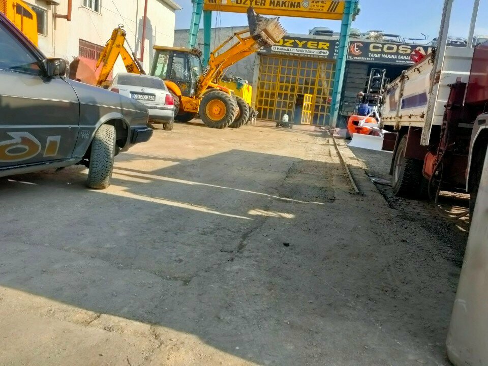 Sanayi ekipmanları firmaları Özyer İş Makinaları, Konya, foto
