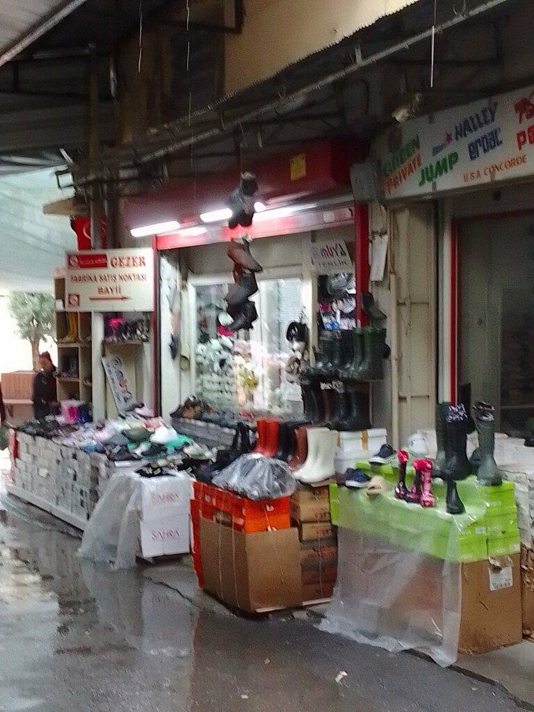 Ayakkabı mağazaları Gezer Fabrika Satış Noktası Bayii, İzmir, foto