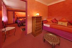 Hotel Brunel (Occitanie, Lozère, Arrondissement de Mende, Albaret-Sainte-Marie, Route du Gevaudan), otel