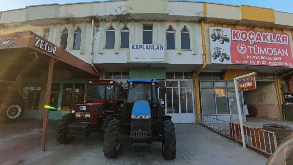 Tarım makineleri, ekipmanlar Kaplanlar, Konya, foto