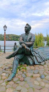 Фёдор Иванович Шаляпин (Ivanovo Region, Privolzhskiy rayon, Plyos, Sovetskaya ulitsa), anıt, heykel  Plios'tan