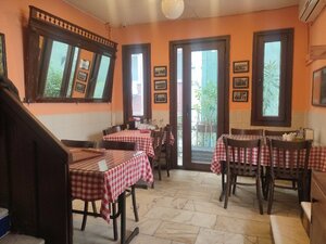 Çiçek Köfte (Kemankeş Karamustafa Paşa, Kemankeş Cd. No:11, Beyoğlu/İstanbul), restoran  İstanbul'dan
