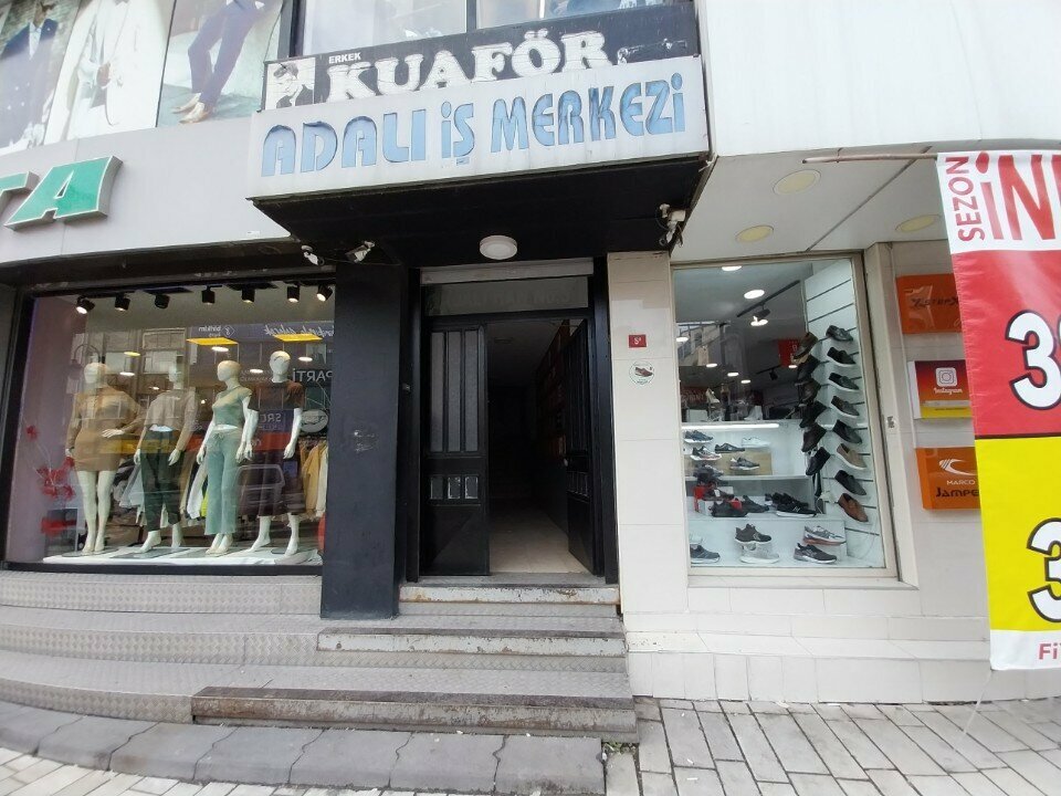 Muhasebeciler Serbest Muhasebeci Mali Müşavir Ertuğrul Özyürek, İstanbul, foto