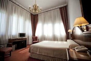 Gran Hotel del Sella (Comunidad Autónoma de Asturias, Asturias, Calle Ricardo Cangas, 17), otel  Asturias'tan