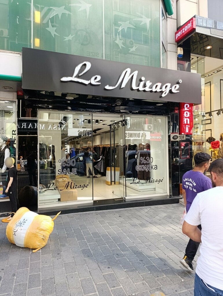 Giyim mağazası Le Mirage, İstanbul, foto