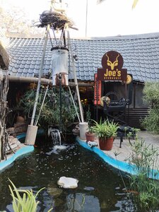 Joe's Beerhouse (Windhoek, Nelson Mandela Avenue), restoran  Windhoek'ten