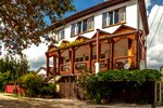 Yugomore (Sadovaya ulitsa No:26, Arkhipo-Osipovka Village), otel  Krasnodarski krayından
