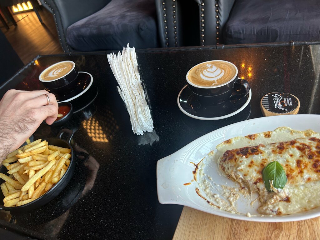 Kafe Gerard Cafe Marsa Ajman, Ayman, foto