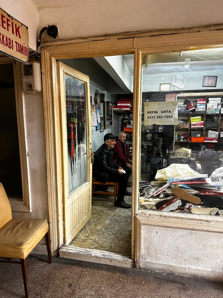 Ayakkabı tamiri Refik Ayakkabı Tamiri, İstanbul, foto