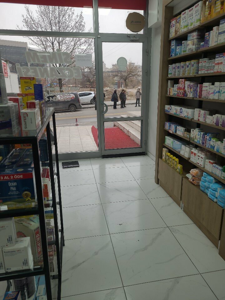 Eczaneler Sinem Eczanesi, Ankara, foto