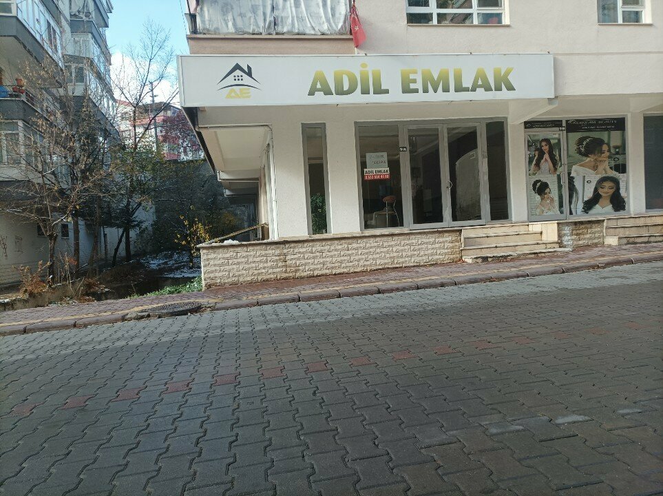 Emlak ofisi Adil Emlak, Ankara, foto