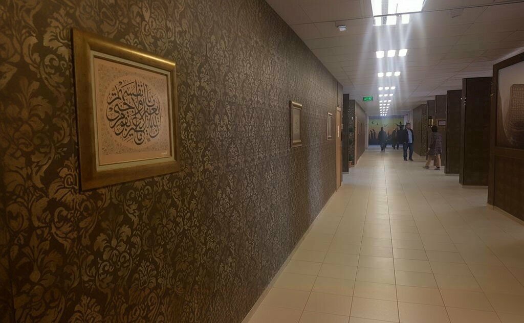 Cami Mehmet Akif Ersoy İmam Hatip Lisesi Cami, İzmit, foto