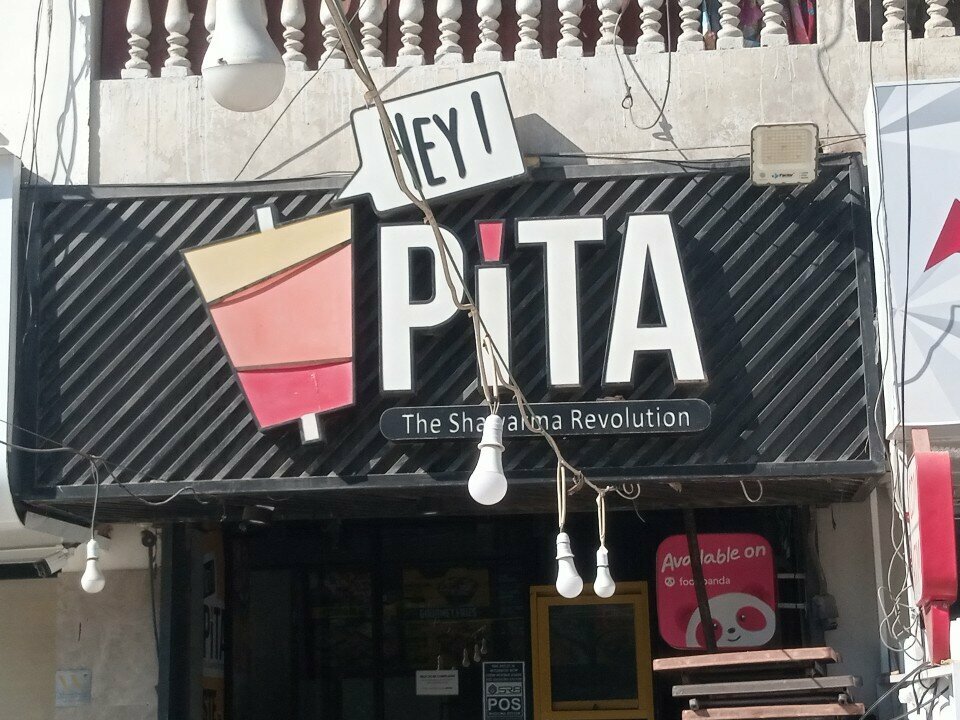 Restoran Hey Pita - Gulshan, Karaçi, foto