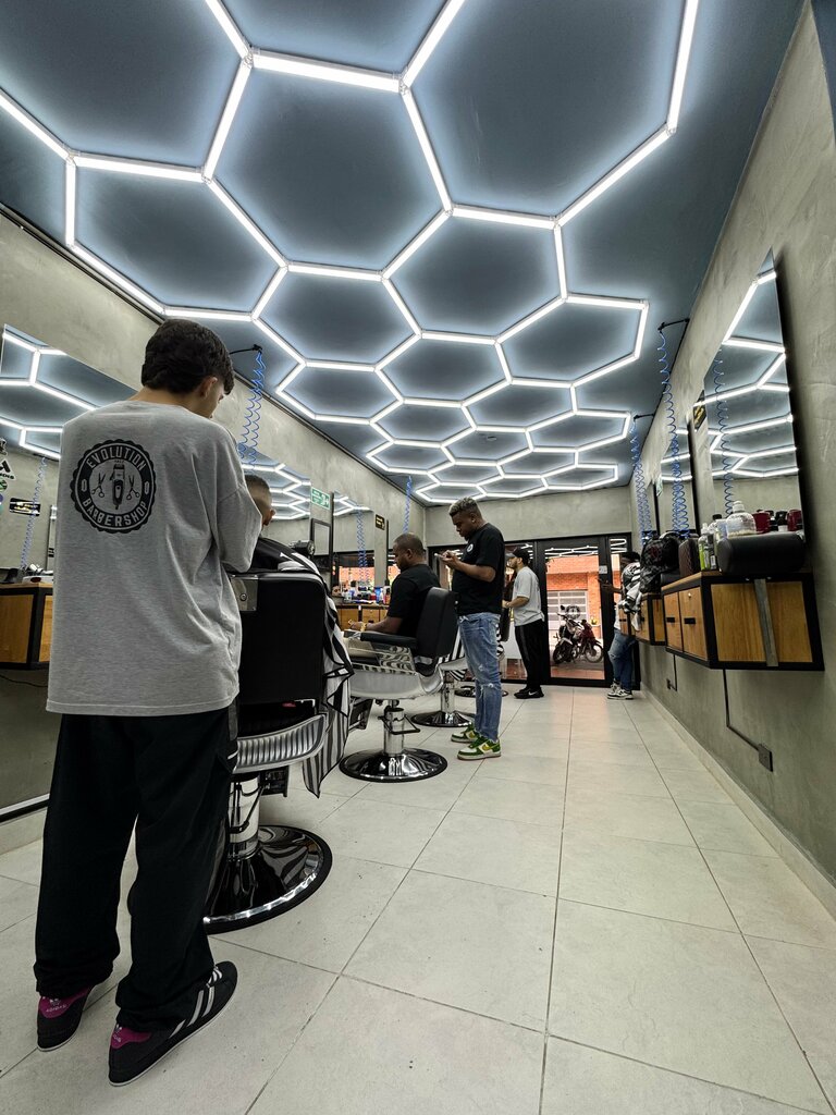 Berberler Evolution fast Barbershop, Medellin, foto