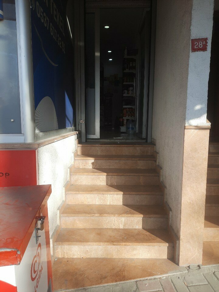 Alkollü içecekler Akın Tekel Şarküteri, İstanbul, foto