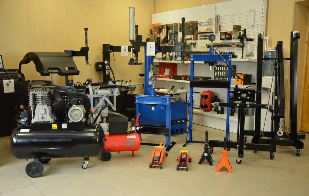 Oto servis ve bakım ekipmanları TechCentr na Razina, Vologda, foto