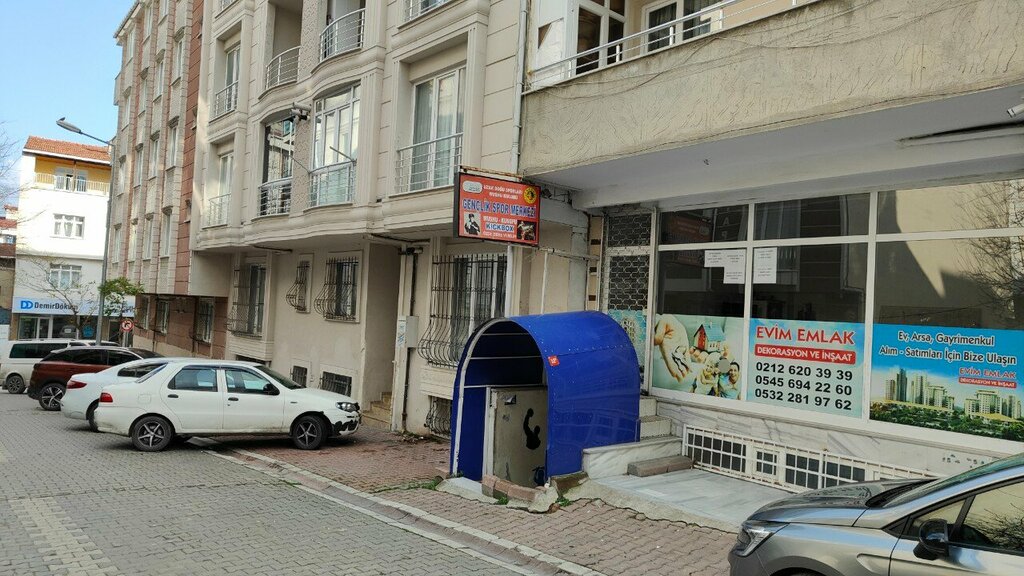 Spor kulüpleri Gençlik Spor Merkezi, İstanbul, foto