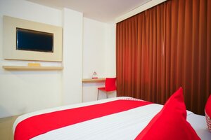 Princess Hotel Palembang (Komp Ilir Barat Permai Blok D2), otel  Palembang'dan