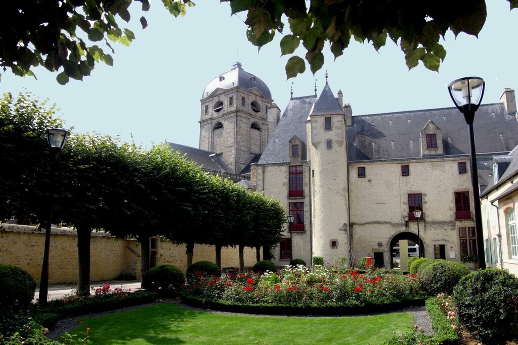 Otel Ibis Alencon, Alençon, foto