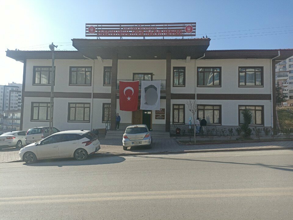 Kültür merkezleri Hüseyin Nihal Atsız Kültür Merkezi, Ankara, foto