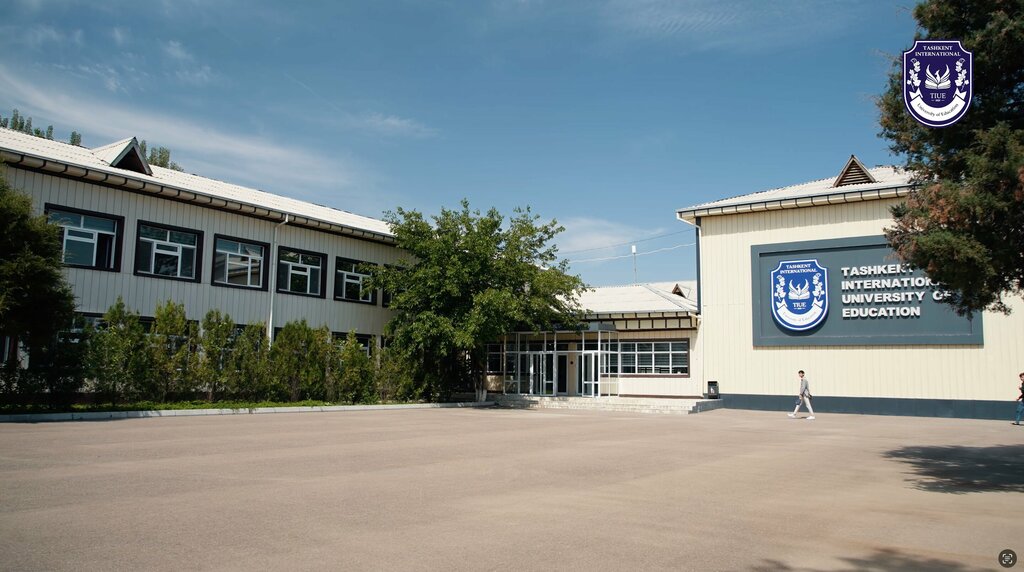 Üniversiteler Tashkent International University of Education, Taşkent, foto