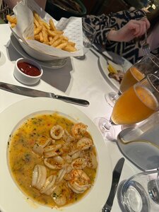Novikov (Dubai Mall, Downtown Dubai, Dubai), kafe  Dubai'den