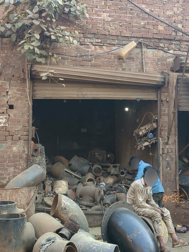 Mühendislik firmaları Hassan energringer work shop, Lahor, foto