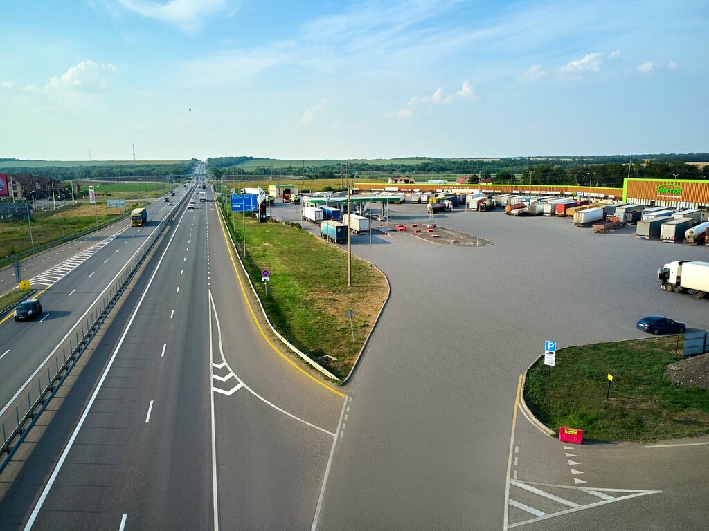Benzin istasyonu Tatneft', Krasnodarski krayı, foto