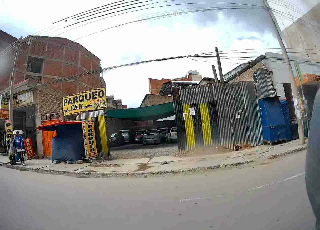 Otoparklar Parking E&r, Cochabamba, foto