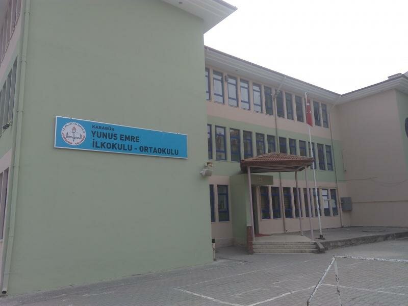 Ortaokul Yunus Emre Ortaokulu, Karabük, foto
