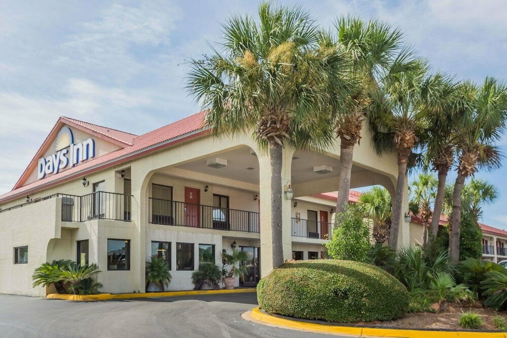 Otel Days Inn by Wyndham Destin, Destin, foto