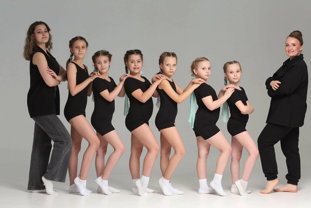 Dans okulları Новое поколение, Nijegorodskaya oblastı, foto