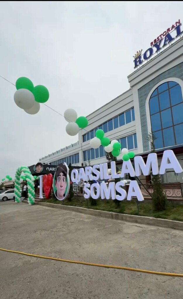 Kafe Qarsillama Somsa, Nemengan, foto