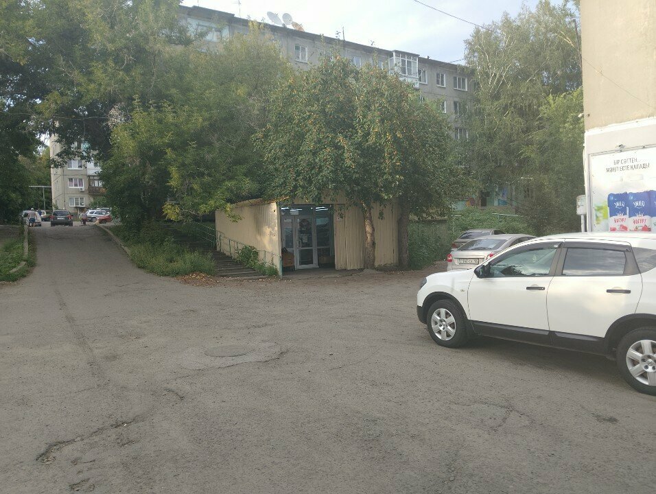 Manavlar Fruit and vegetable trade pavilion, Öskemen (Ust‑Kamenogorsk), foto
