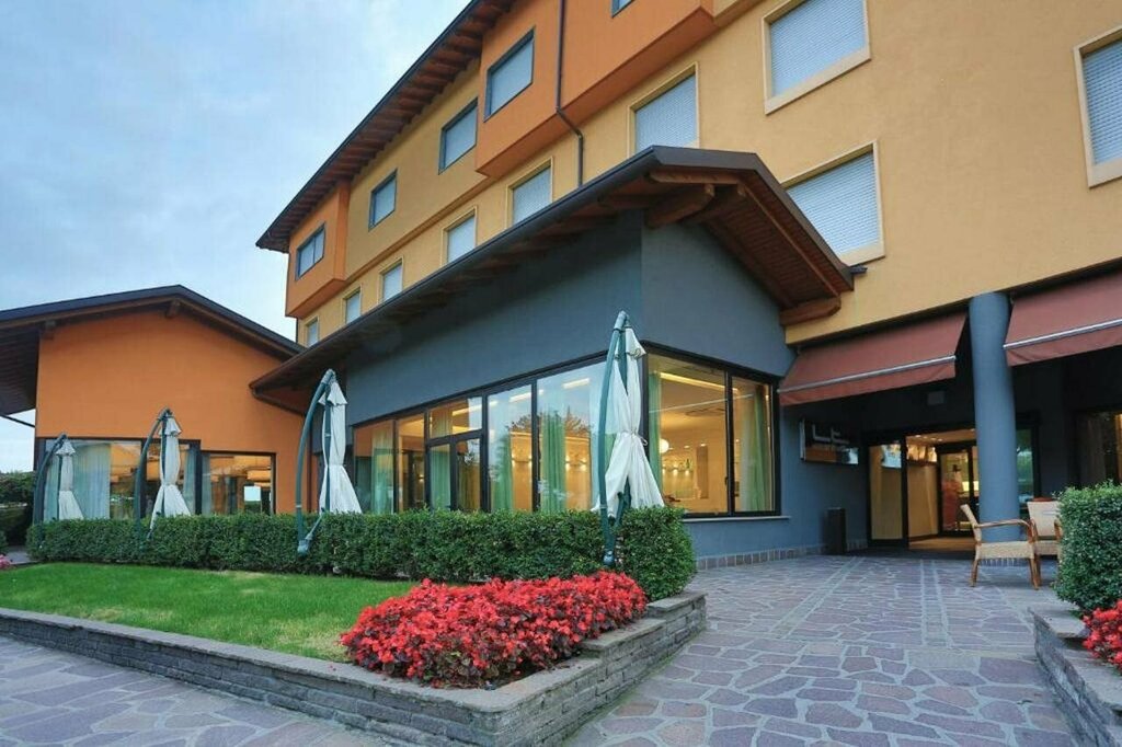 Otel Hotel La Torretta, Lombardiya, foto