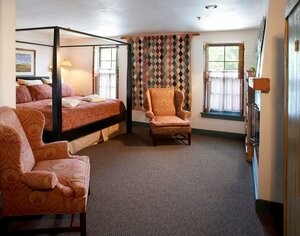 Washington House Inn (California, Washington Road), otel  Cedarburg'den