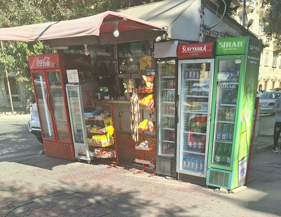 Su satışı Köşk, Bakü, foto