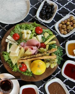 Papirüs Pastanesi (Tavşanlı Mah., Bandırma Cad., No:20, Karacabey, Bursa), pasta, şekerleme ve tatlı  Karacabey'den