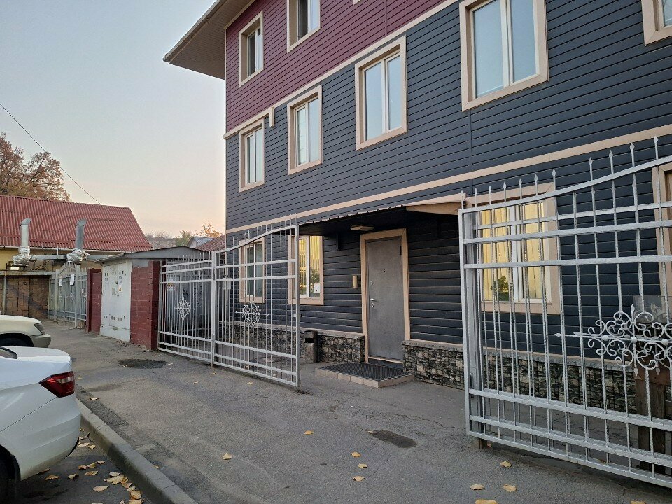 Alkollü içecekler Vinograd, Almatı, foto