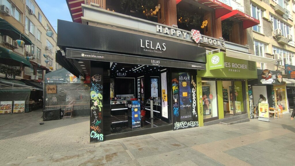 Kozmetik ve parfümeri mağazaları Lelas, İstanbul, foto