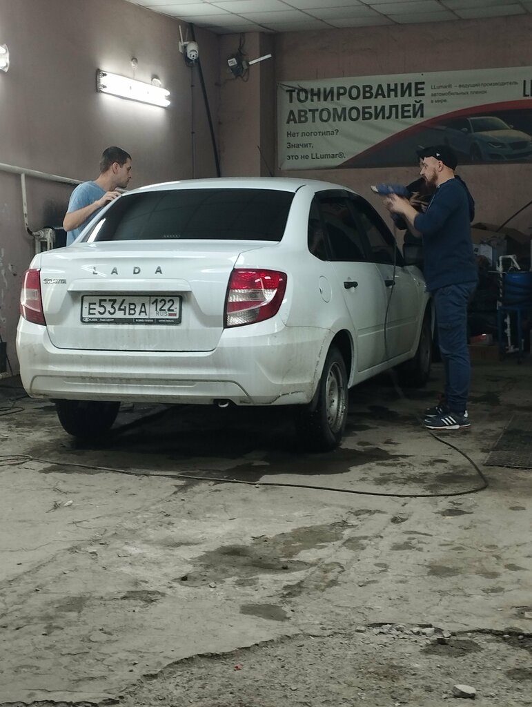 Araç camlarının renklendirilmesi Tonirovka22, Barnaul, foto