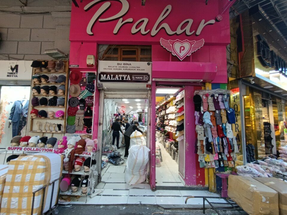 Giyim mağazası Kadirhan Şapka, İstanbul, foto