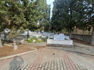 Seyit Ahmet Deresi Iranlılar Mezarlığı (İstanbul, Üsküdar, Barbaros Mah., Seyitahmet Mezarlığı), mezarlıklar  İstanbul'dan