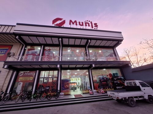 Alışveriş merkezleri Munis Shopping Center, Şehrisebz, foto