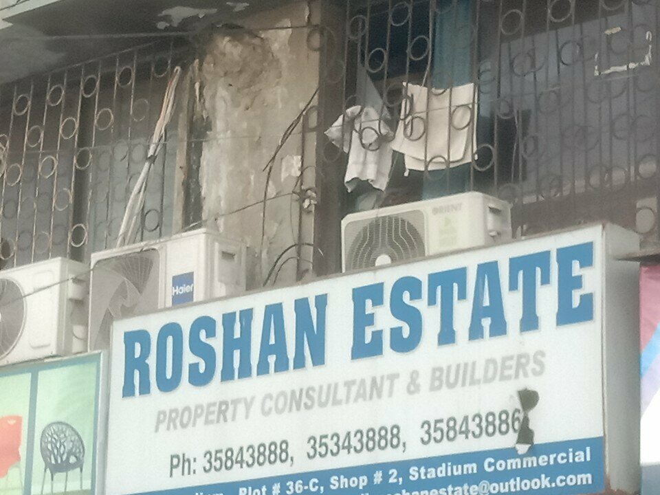 Emlak ofisi Roshan estate, Karaçi, foto