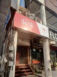 K&N's Chicken Store (No:137, Gulberg 2, Gulberg 2 Block P), market  Lahor'dan