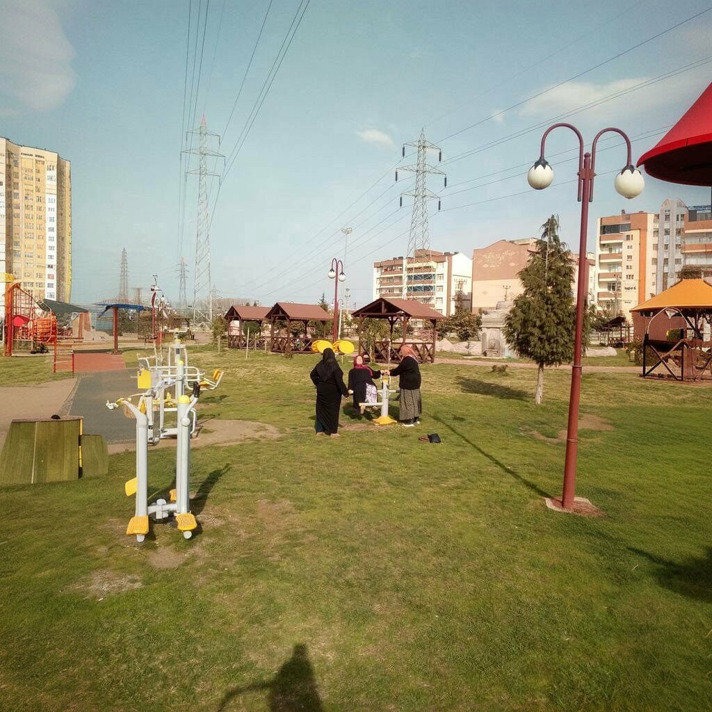 Kültür ve eğlence parkları Sıtkı Ünal Yücel Parkı, Tekkeköy, foto