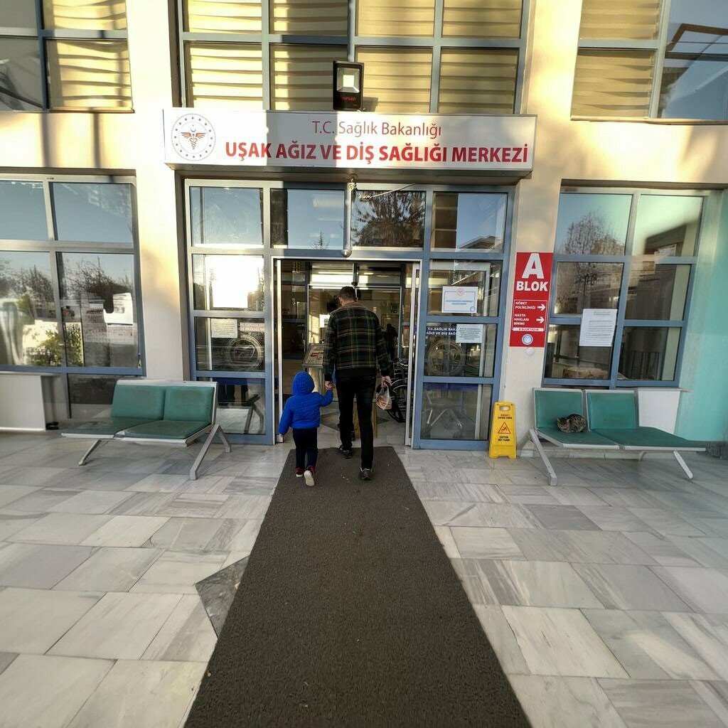 Diş sağlığı poliklinikleri Uşak Ağız ve Diş Sağlığı Merkezi, Uşak, foto