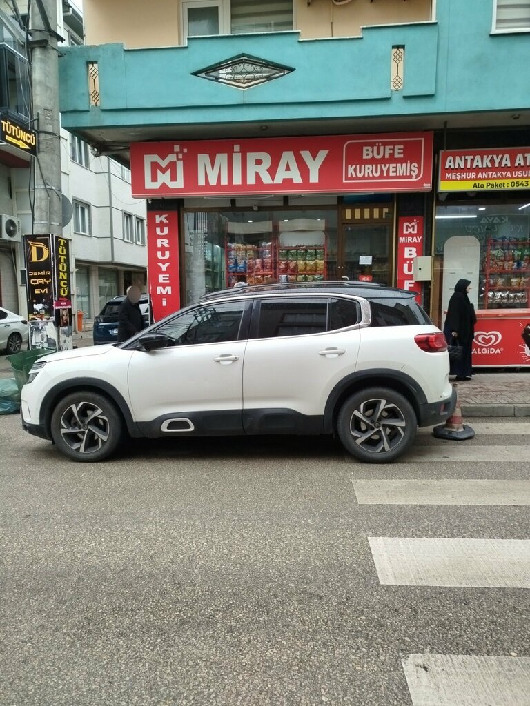 Mini-market Miray Büfe, Bursa, foto