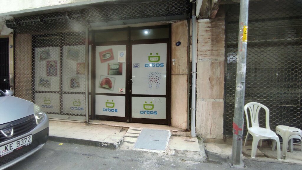 Diş laboratuvarı Ortos, İzmir, foto